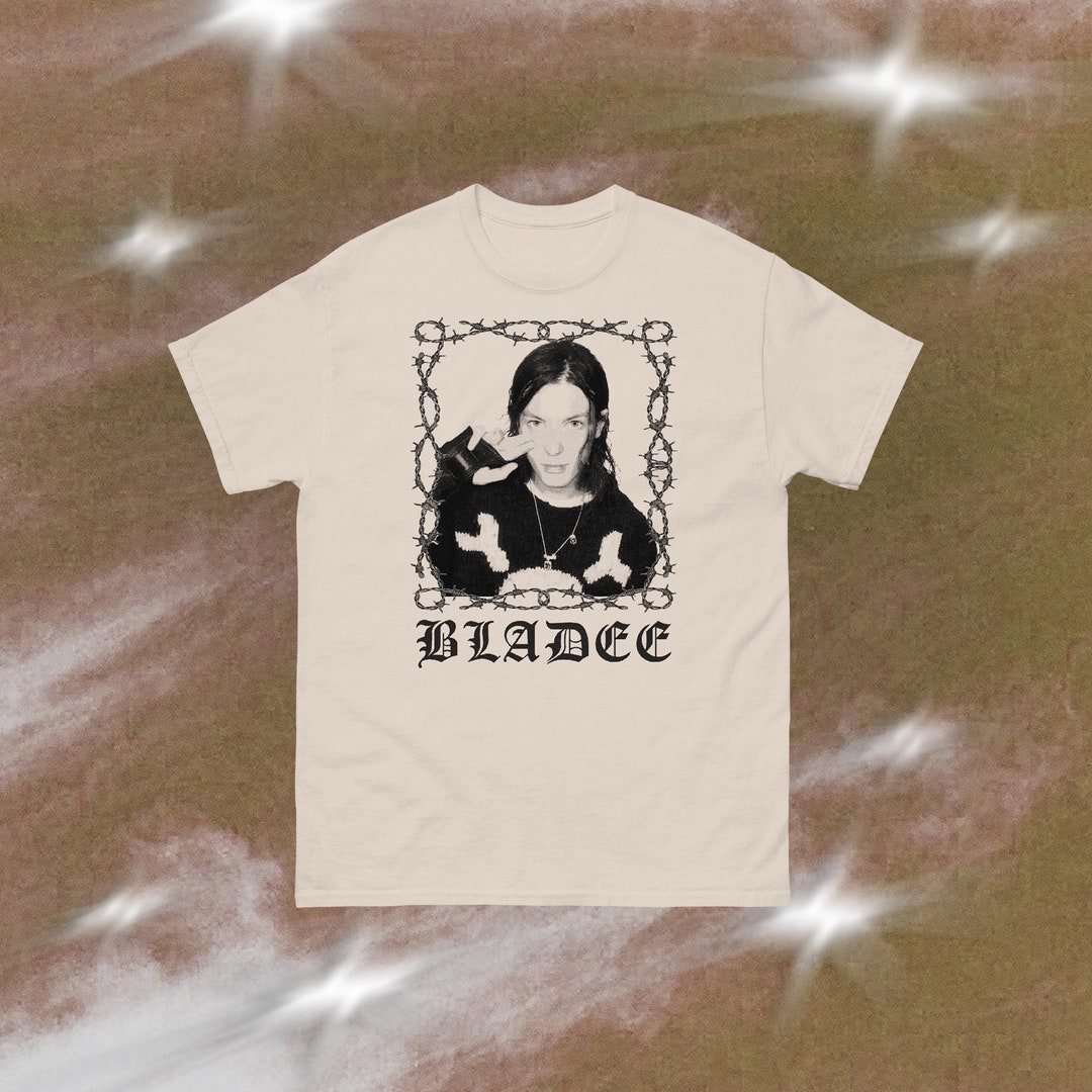 Bladee T-shirt: Barbed Wire Graphic Tee - Drain Gang Merch - Etsy
