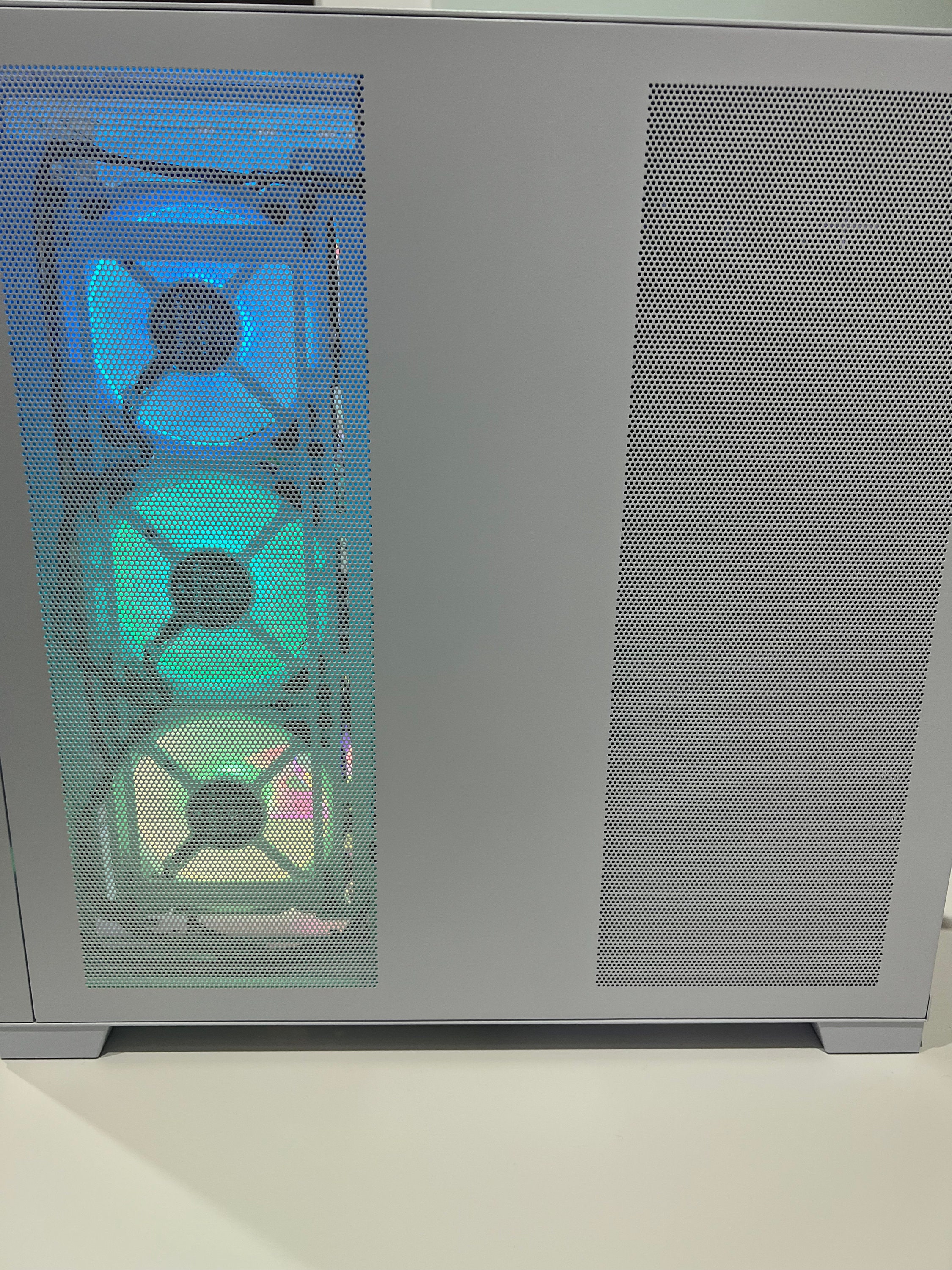 Liquid Cooled Custom Built White Gaming PC With AMD 7 5700x and ASUS ...