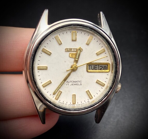 Vintage Seiko 5 automatic 17 jewels watch - Gem