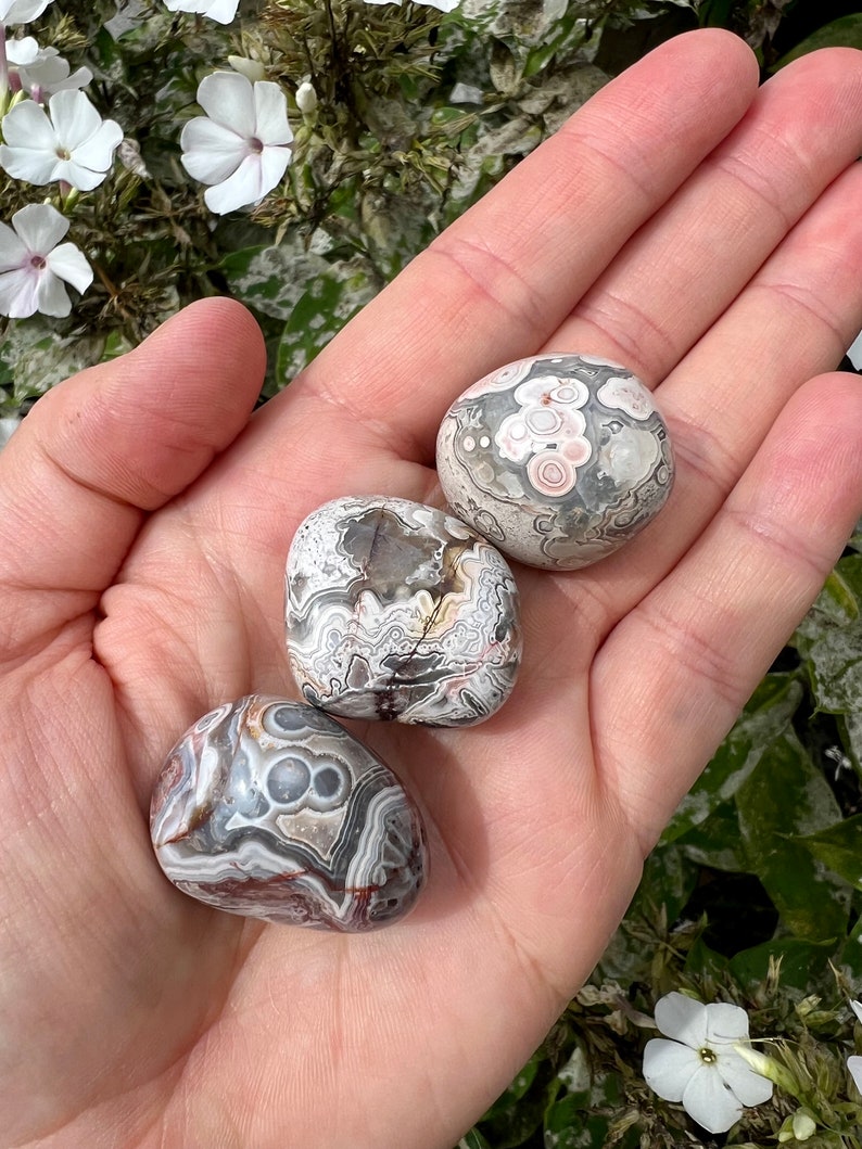 Mexican Crazy Agate Tumbled Stones | Mexican Lace Agate Pocket Stones ...