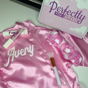 Personalized Pink Satin Spa Robe Set: Bridal Party Pamper Gift - Etsy