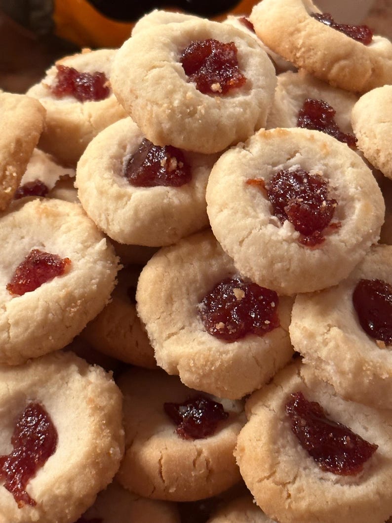 Polvorones De Puerto Rico Con Guayaba (traditional Puerto Rican ...