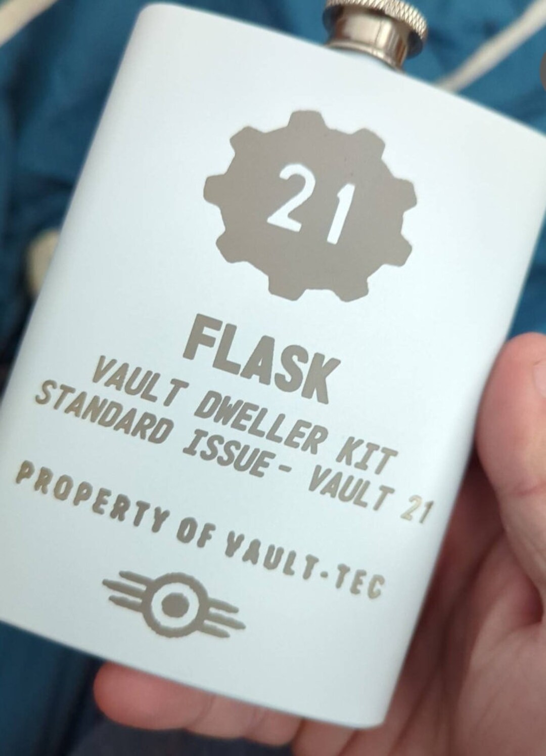 Fallout Themed Vault 21 Flask 8 Oz - Etsy