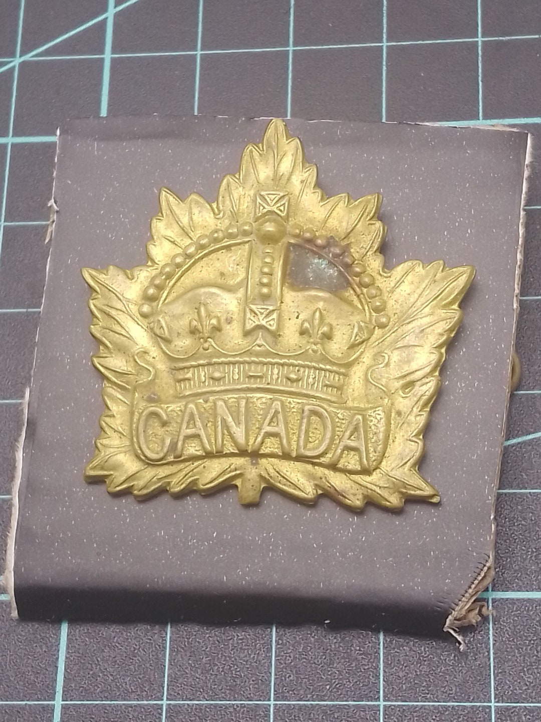 WW1 WW2 Canadian Army General Service Cap Hat Badge - Etsy