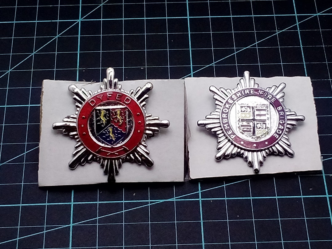 2x Vintage British UK Fire Badges 1970's-90's - Etsy