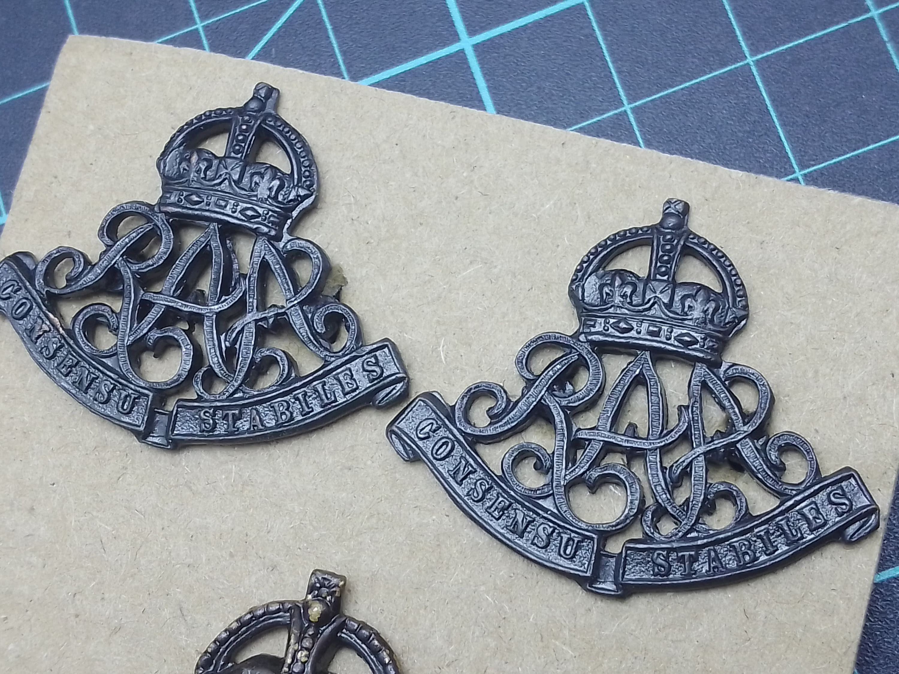WW2 Australian Army Artillery RAA Cap & Collar Badges Set - Etsy