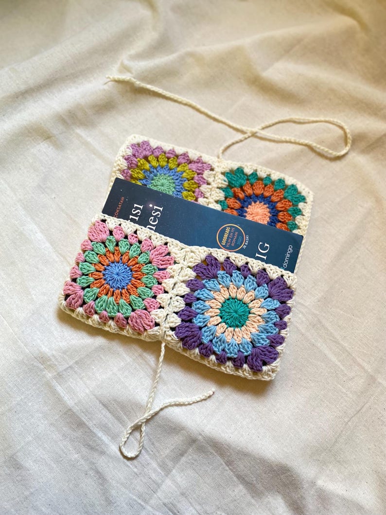 Granny Square Book Cover, Crochet Floral Book Sleeve, Handmade Book ...