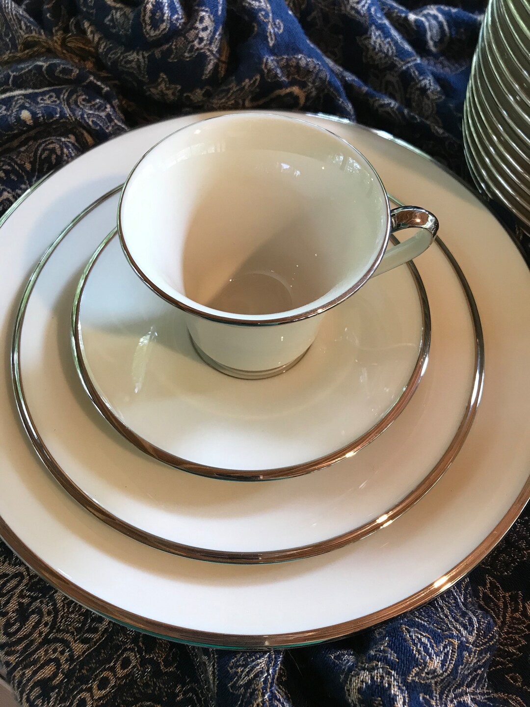 Lenox Solitaire Dimension Collection Ivory With Platinum Band ...