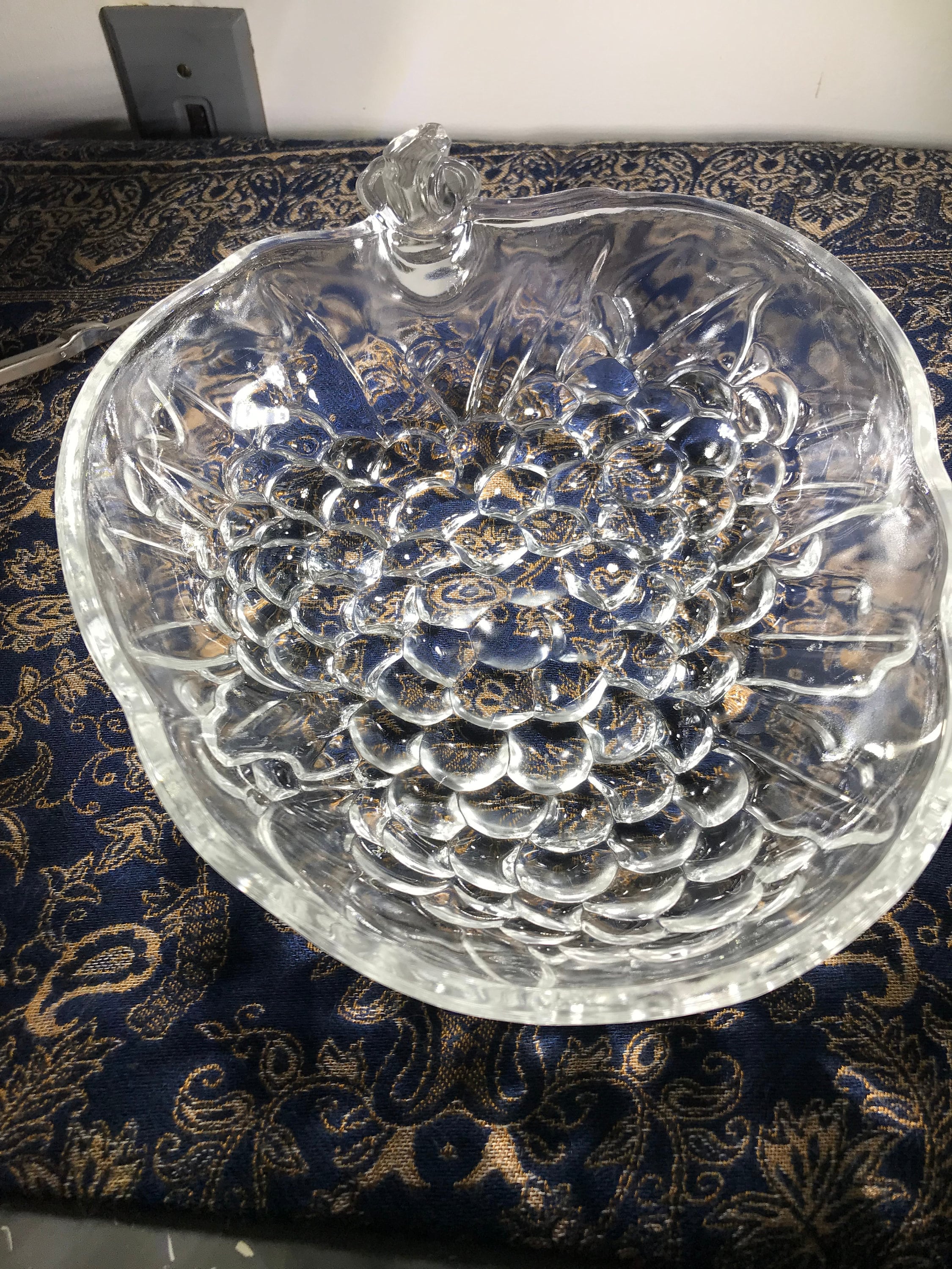Vintage Large Indiana Glass Grape Bowl Fruit Shaped Bowl Grape Pattern ...