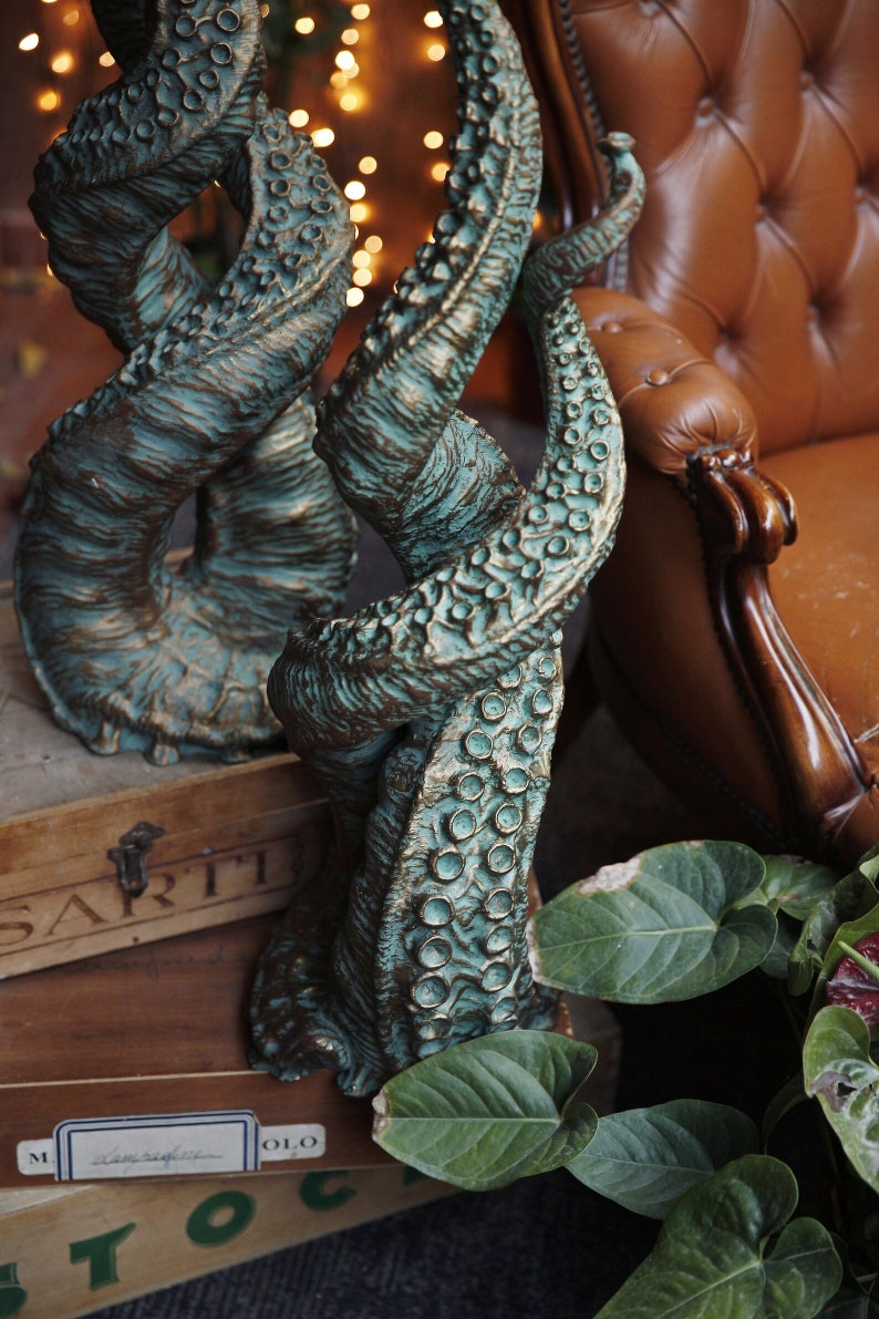 Double Tentacle Kraken Octopus Statue Lovecraft Gothic Sculpture ...