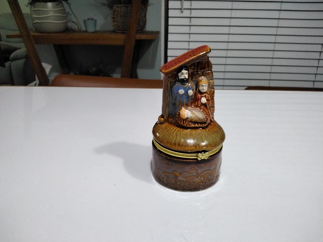Nativity Hinged Trinket Box of Baby Jesus, Mary and Joesph - Rare - Etsy