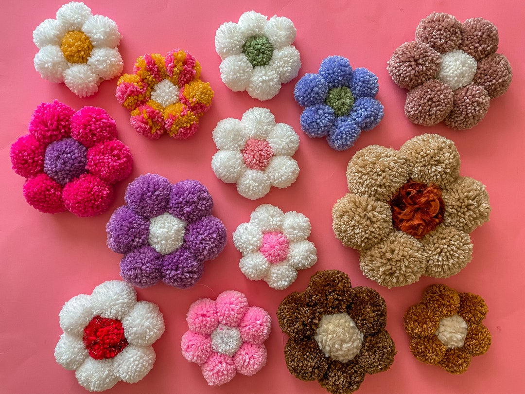 Pom Pom Daisies - Etsy