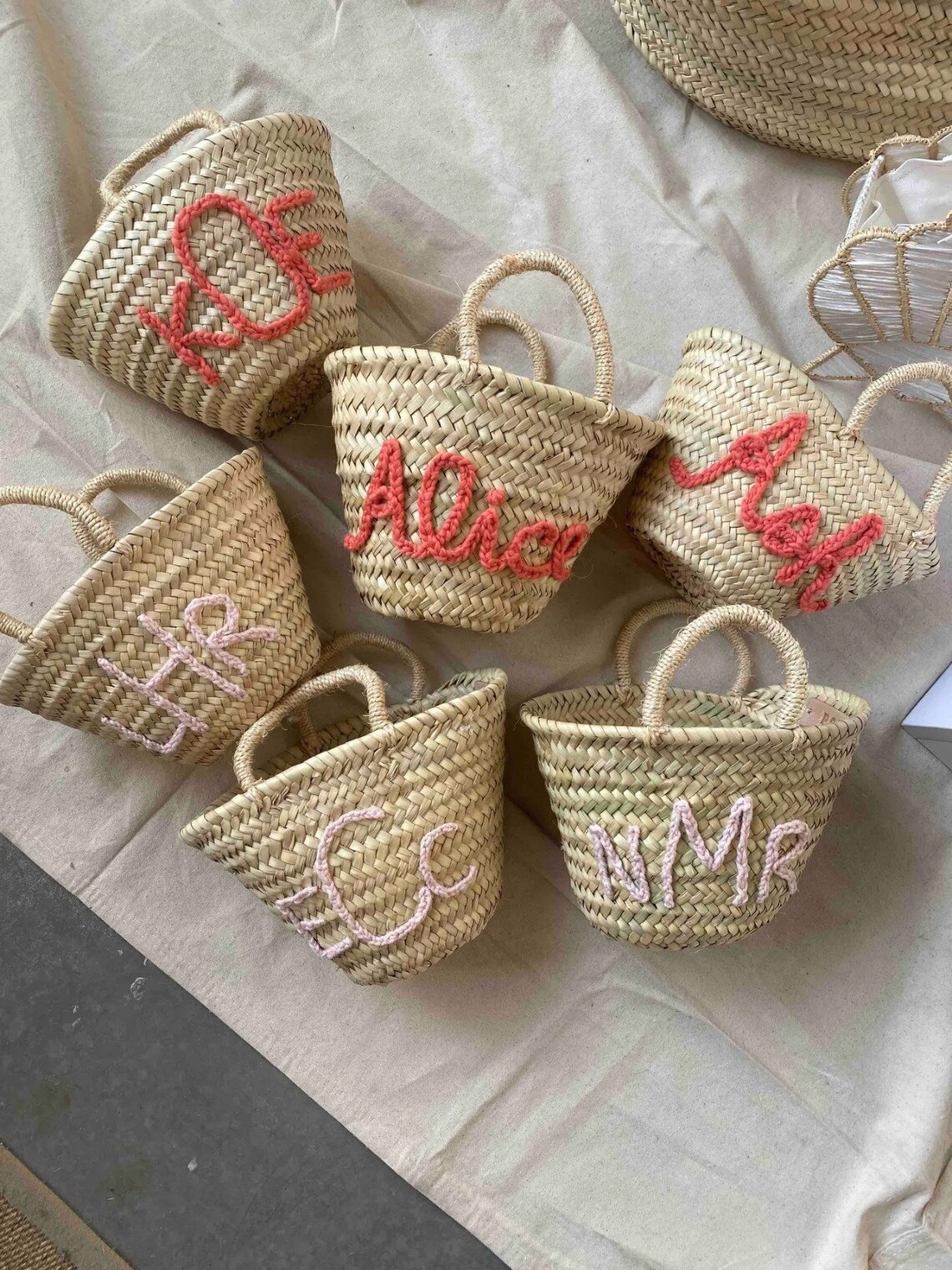 Flower Girls Baskets Customized Straw Bagsmini Straw Basket - Etsy