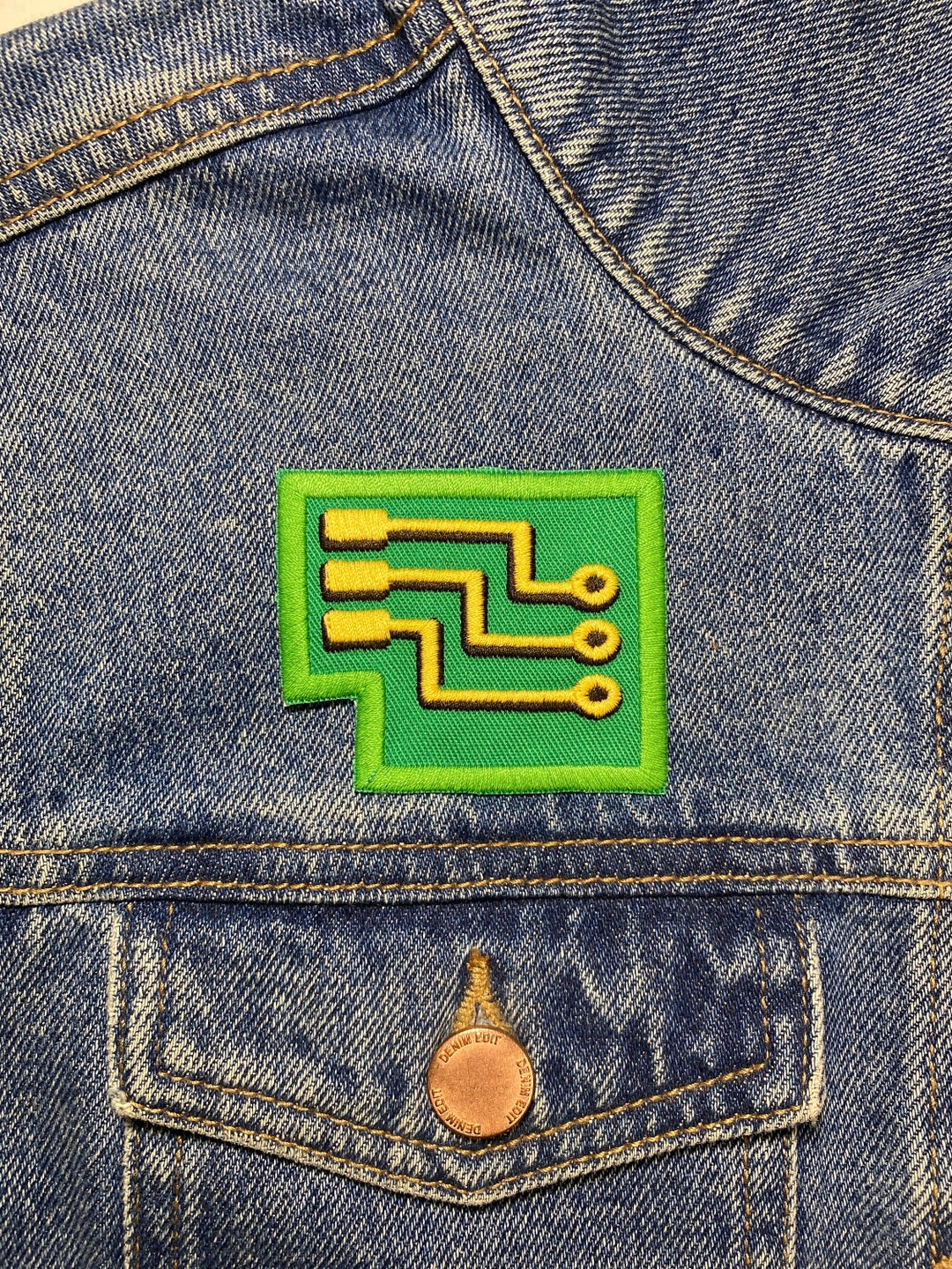 Electronic Circuit Embroidered Patch. Gaming Inspired Patches. Iron on ...