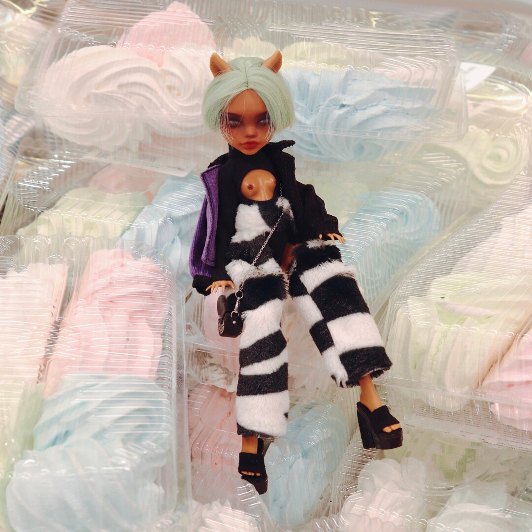 Faux Fur Cut Out Pants Monster / Ever After / Bratz Doll - Etsy