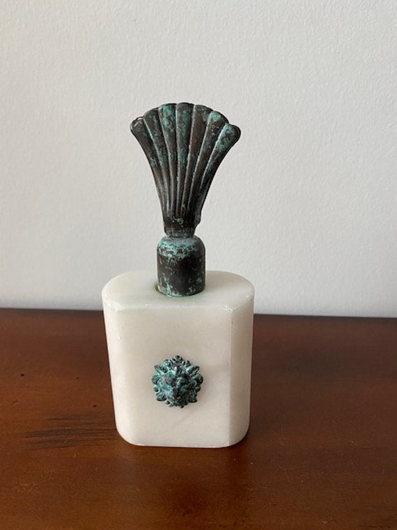 Vintage 100% Alabaster perfume bottle - Gem