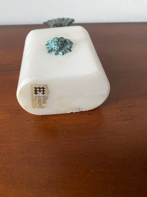 Vintage 100% Alabaster perfume bottle - Gem