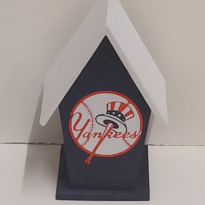 New York Yankees Hand Painted Birdhouse - Etsy