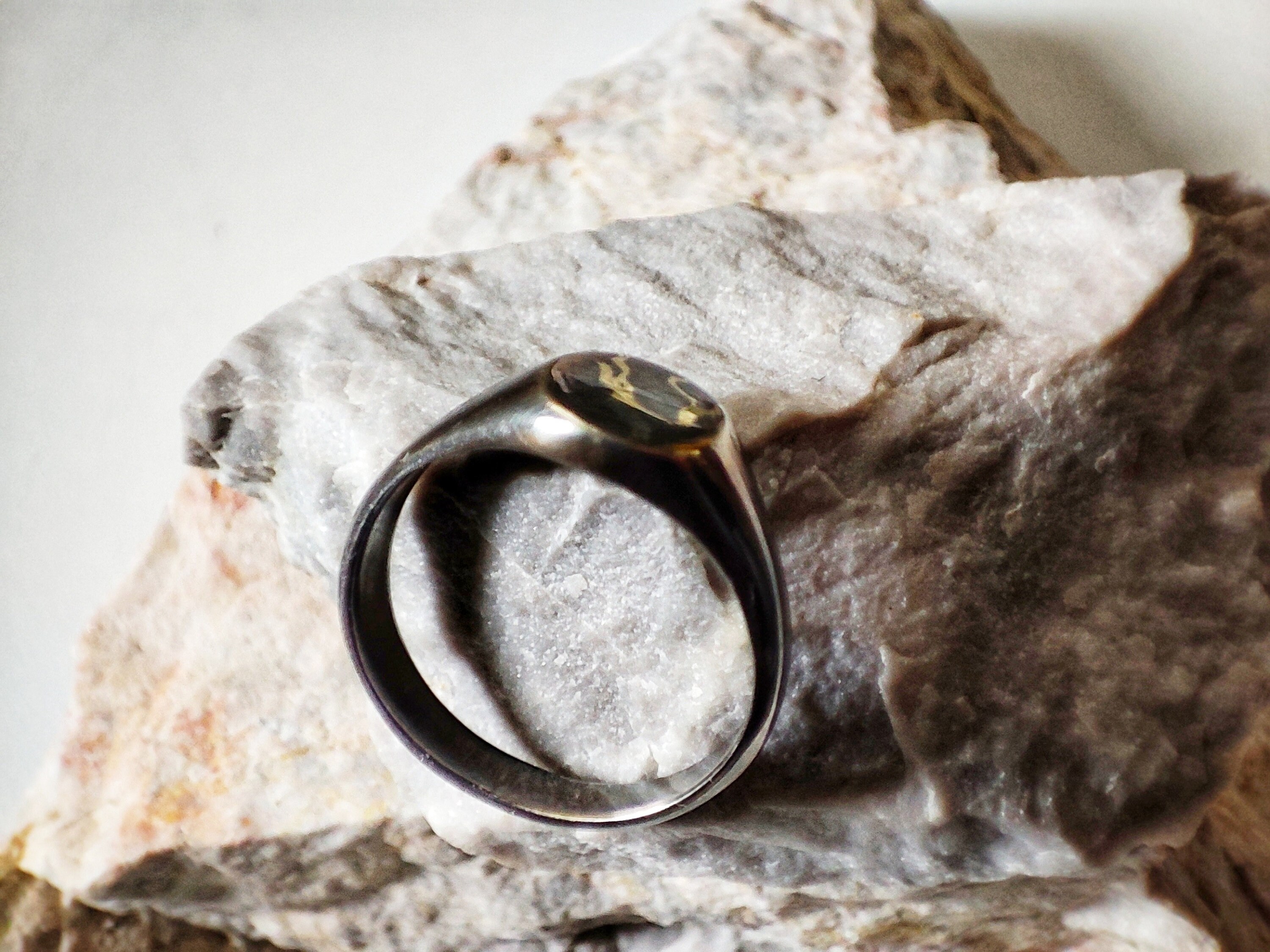 Kintsugi Signet Ring by Glafx, Chevalier Kintsugi Ring, Silver Gold ...