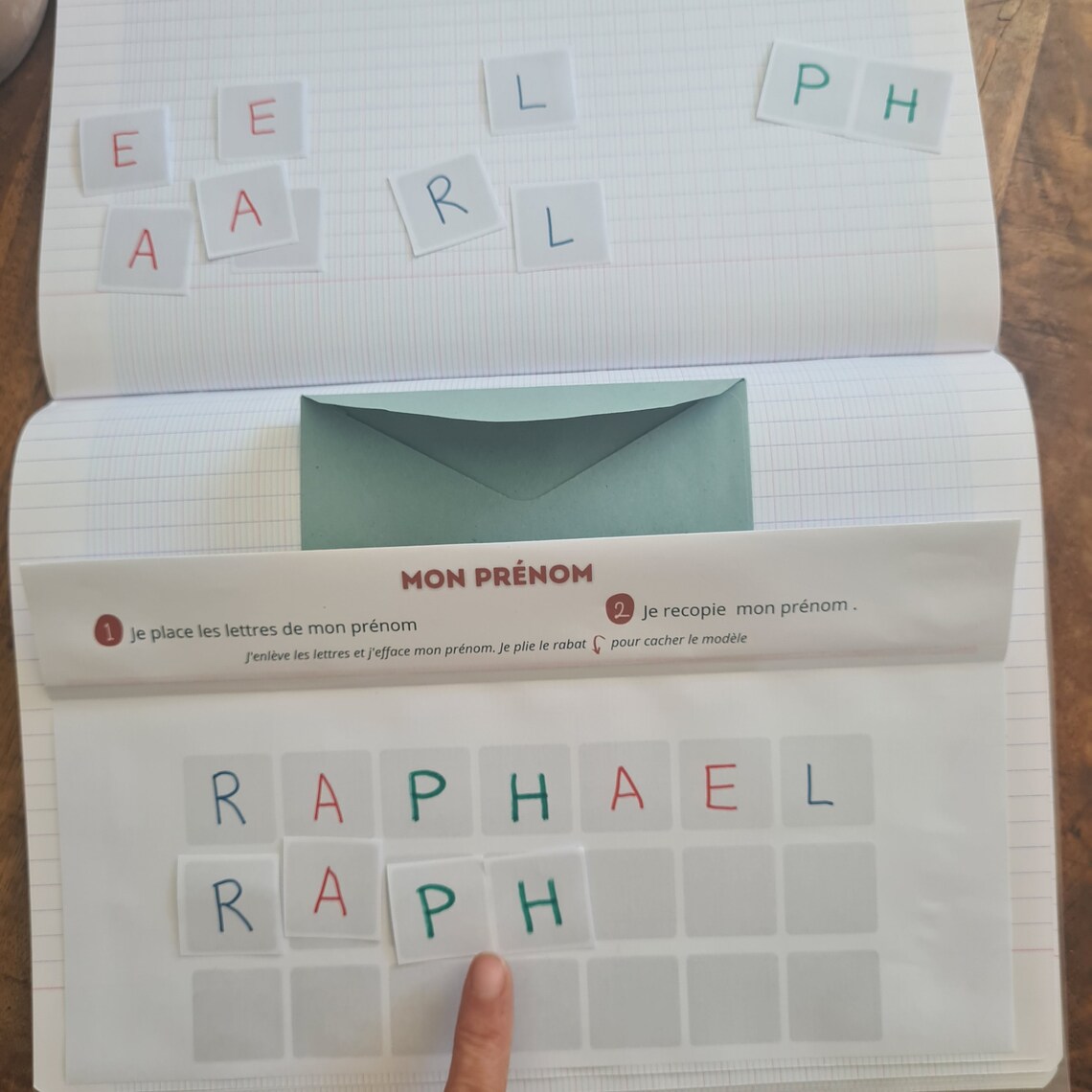 Kit Montessori apprendre à écrire son prénom en capitales - Etsy France