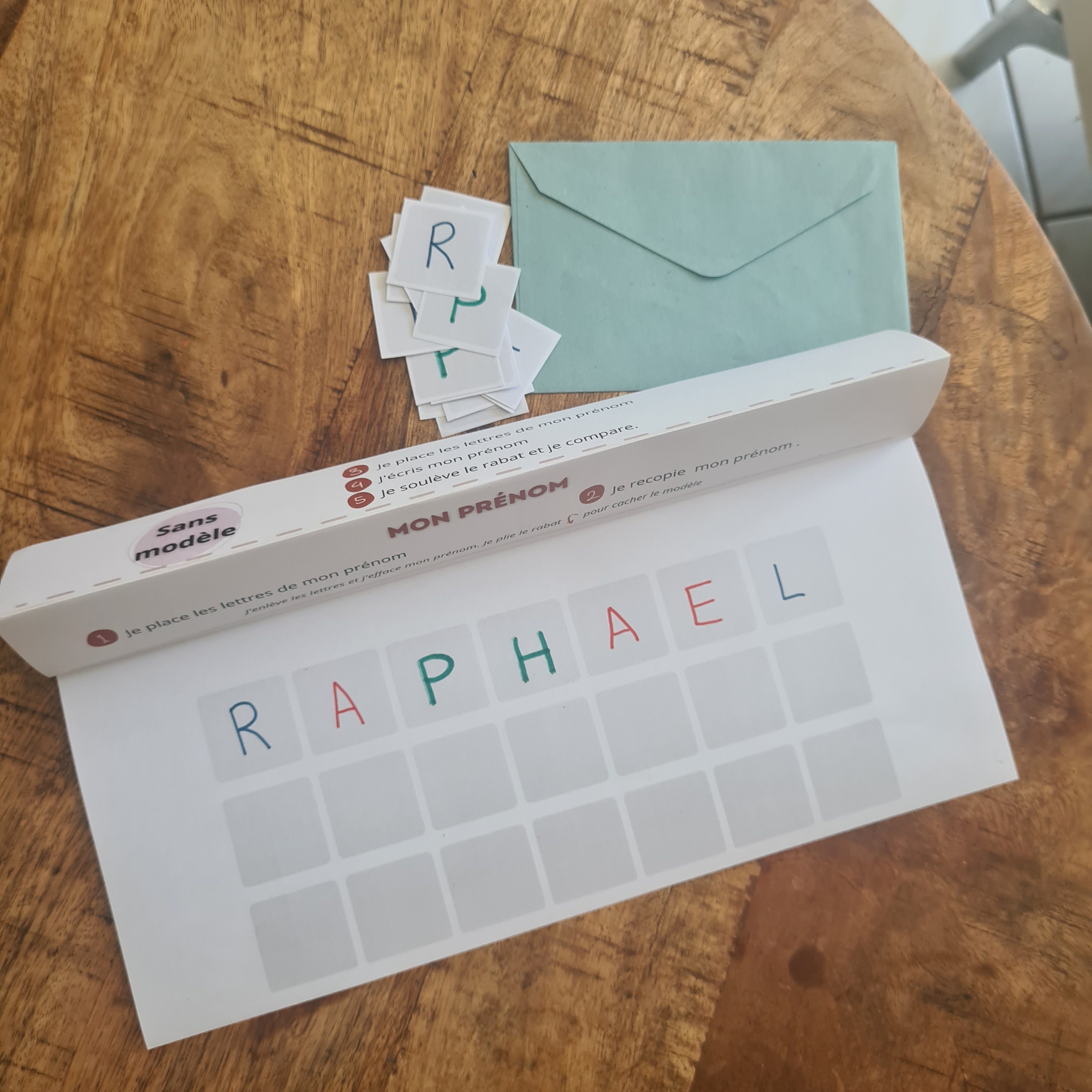 Kit Montessori apprendre à écrire son prénom en capitales - Etsy France