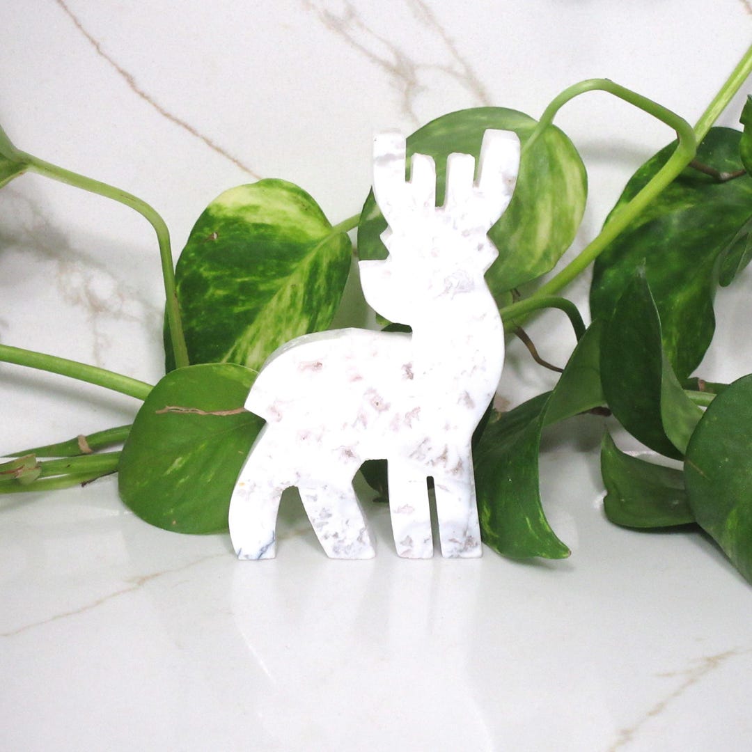 Snow Agate Deer Carving – White Plume Agate Reindeer Figurine ...