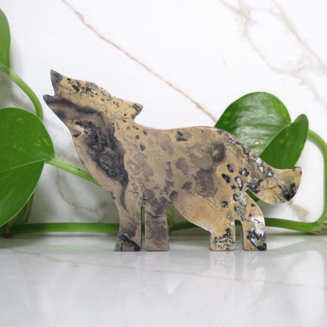 Crystal Wolf Carving, Tiger Agate Stone Wolves, Carved Brown Agate ...