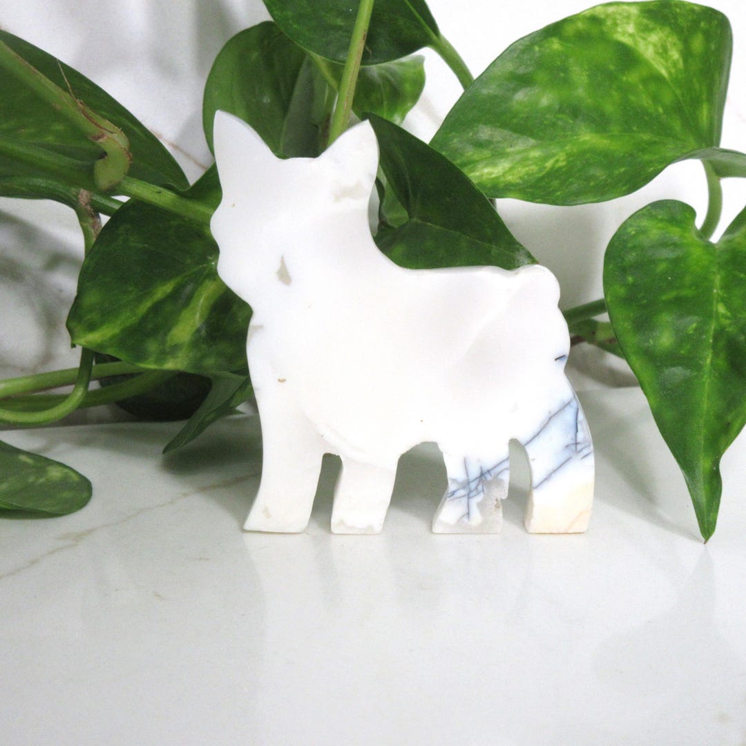 Crystal Dog Carving – Gemstone French Bulldog Figurine, White Agate ...