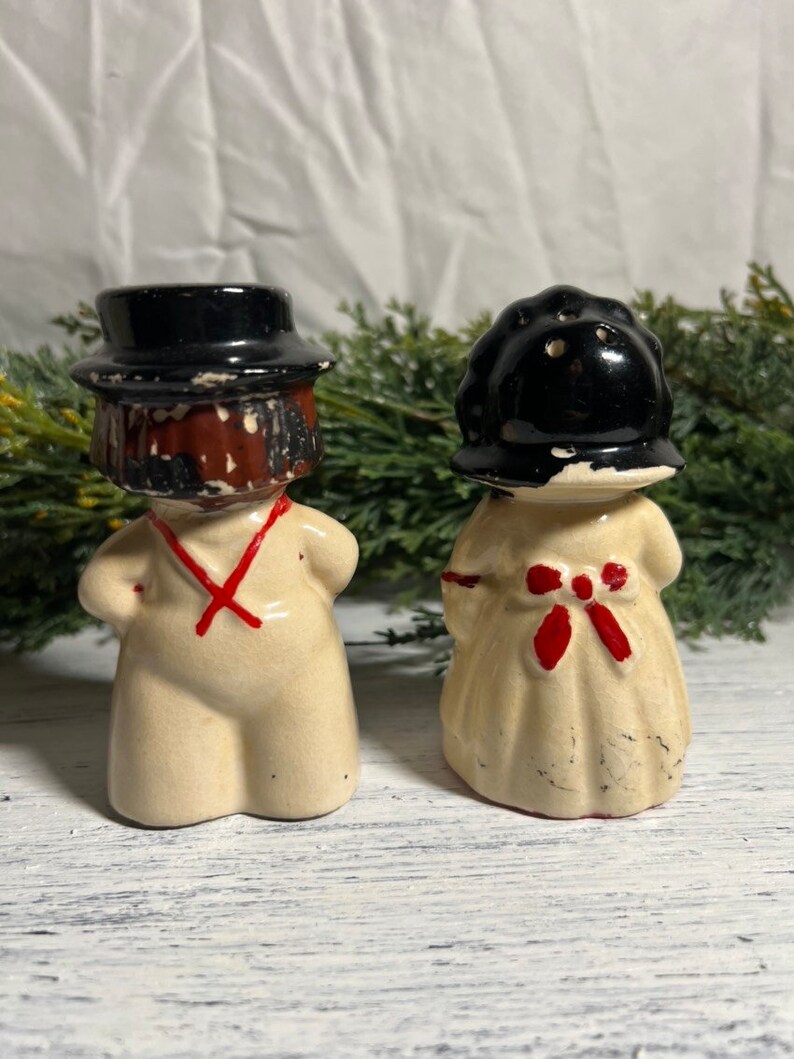 Vintage Ceramic Red and White Amish Couple Salt and Pepper - Etsy