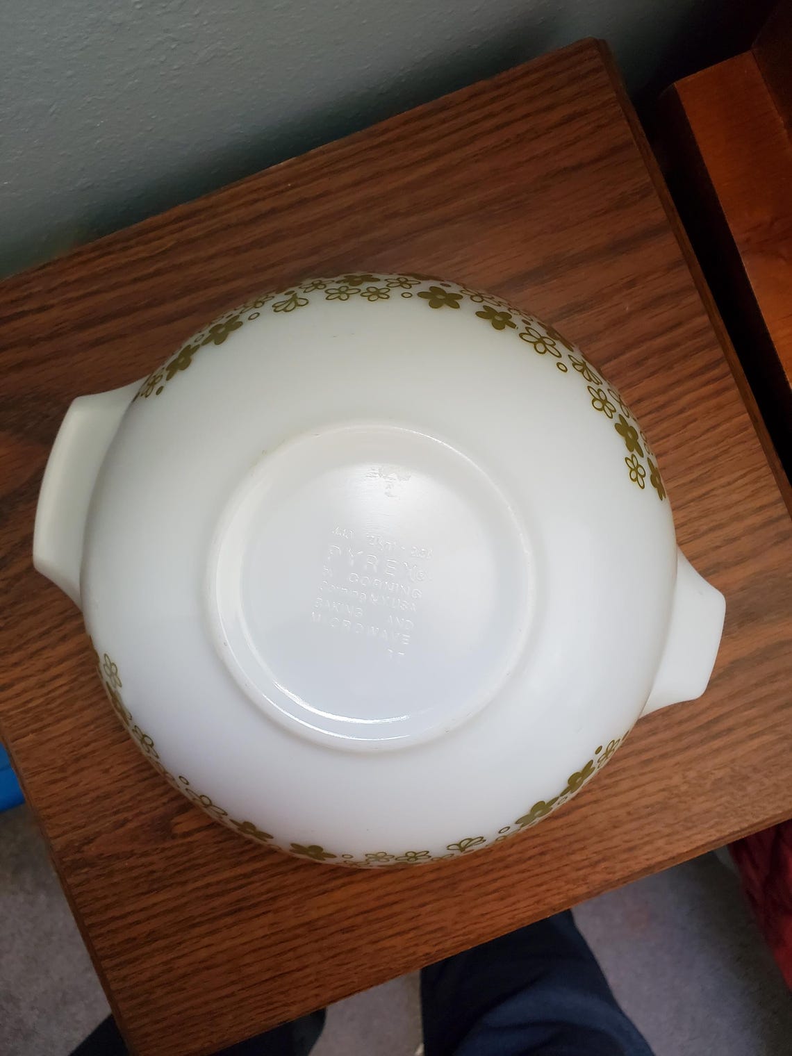 Pyrex Daisy Pattern Mixing Bowl, #443 - Etsy