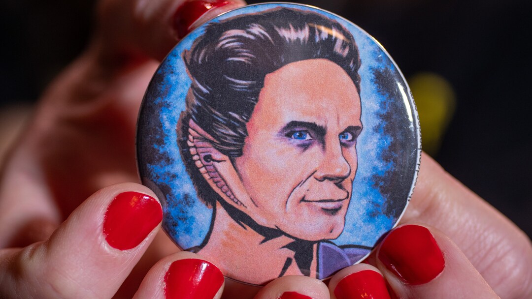 Button - Sci-fi Trek Cloned Alien Species, Fan Art, 2 Inches - Etsy