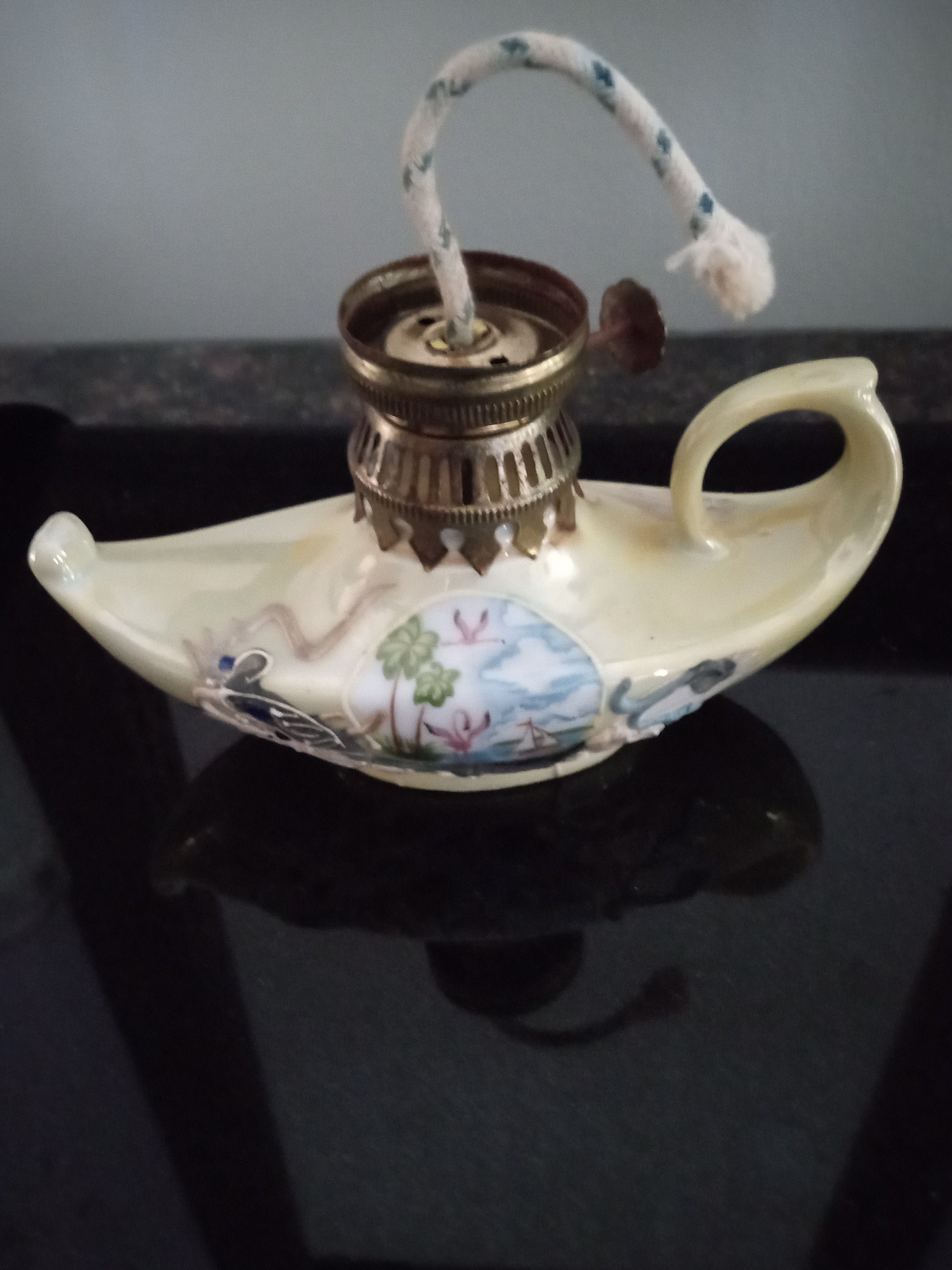 Vintage Ceramic ALADDIN Genie Oil Lamp - Etsy
