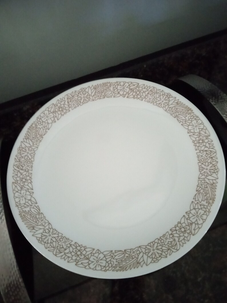 Vintage CORELLE Woodland Brown Pattern Plate - Etsy