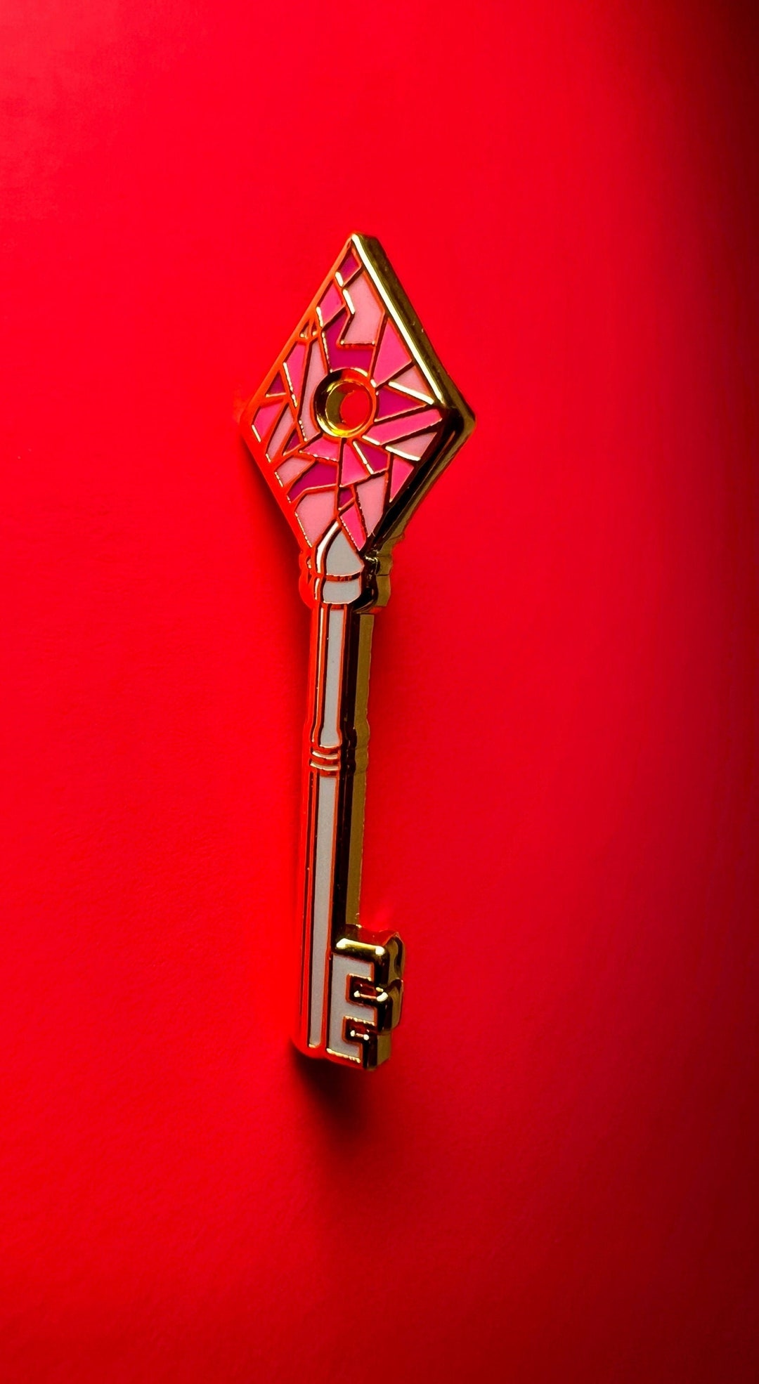 Resident Evil Raccoon Police Station Key diamond/pink Hard Enamel Pin ...