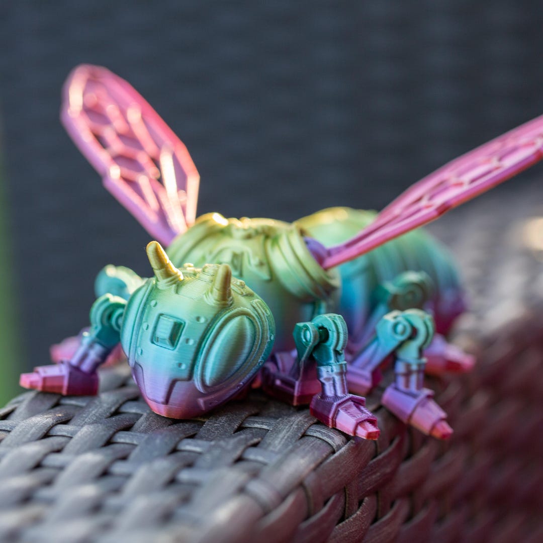 Articulated Cyber Bee - Etsy