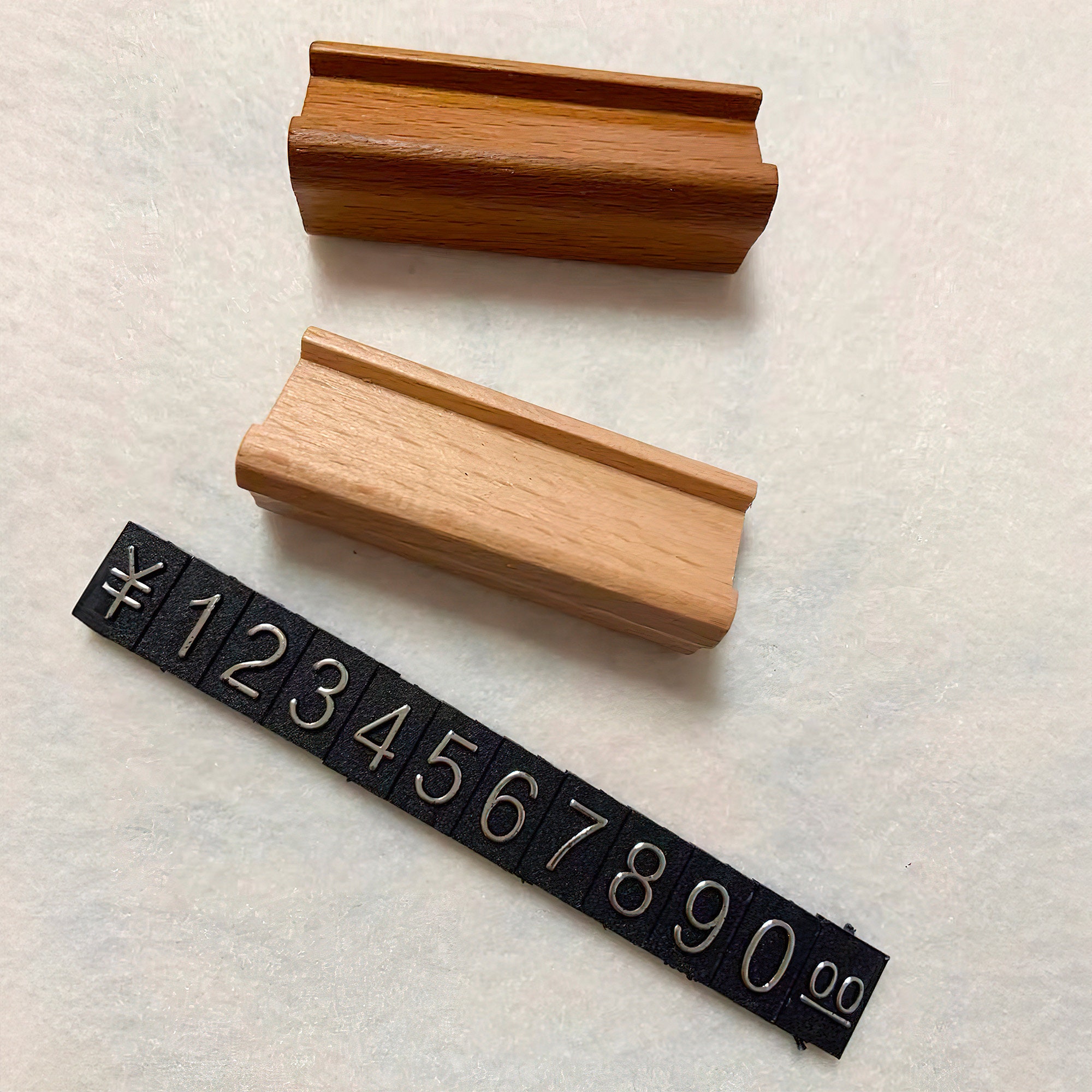 Walnut/beech Wood Price Tag Stands, Retail Display Numbers Price ...