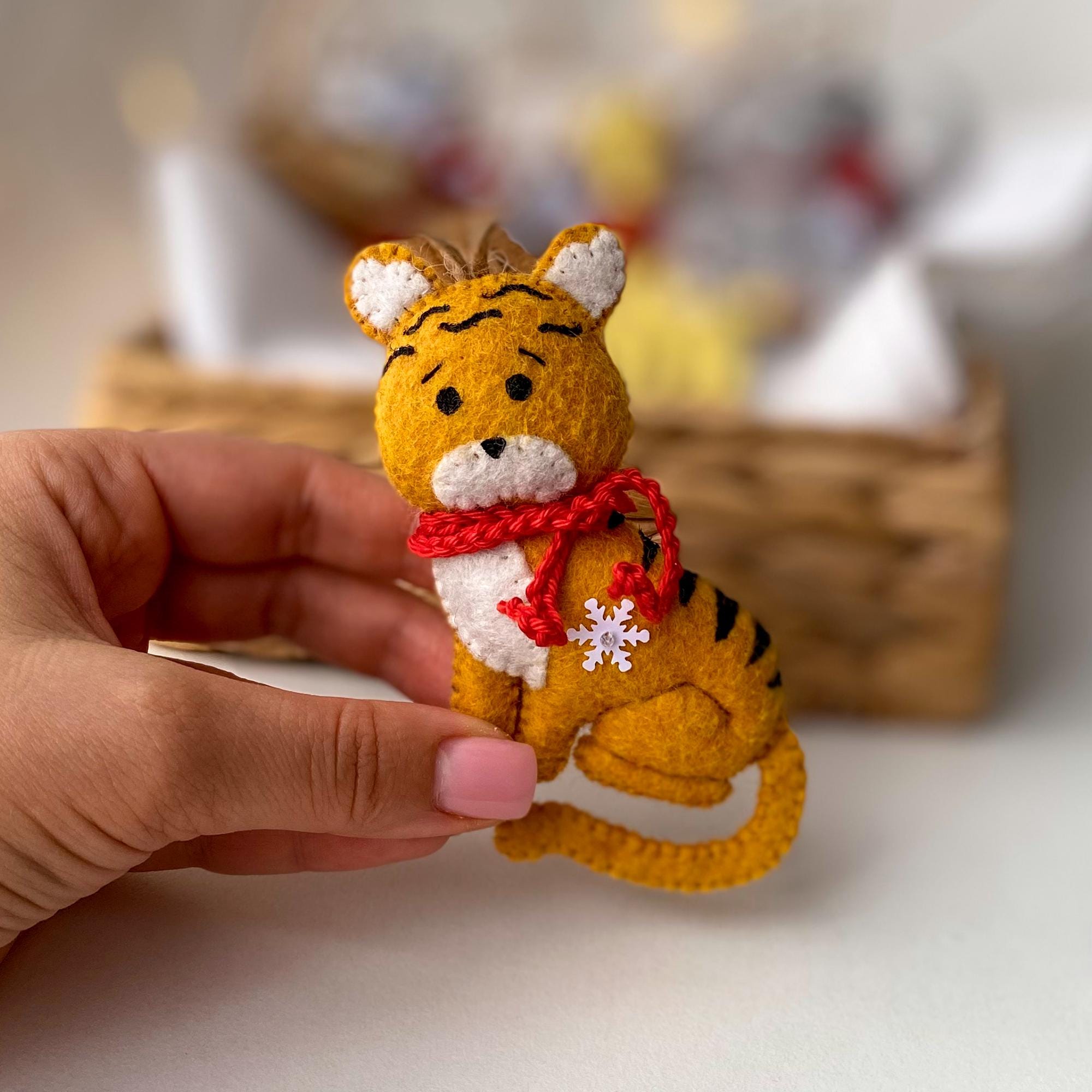 Felt Christmas Ornaments, Safari Animals Sewing Patterns PDF and Video ...