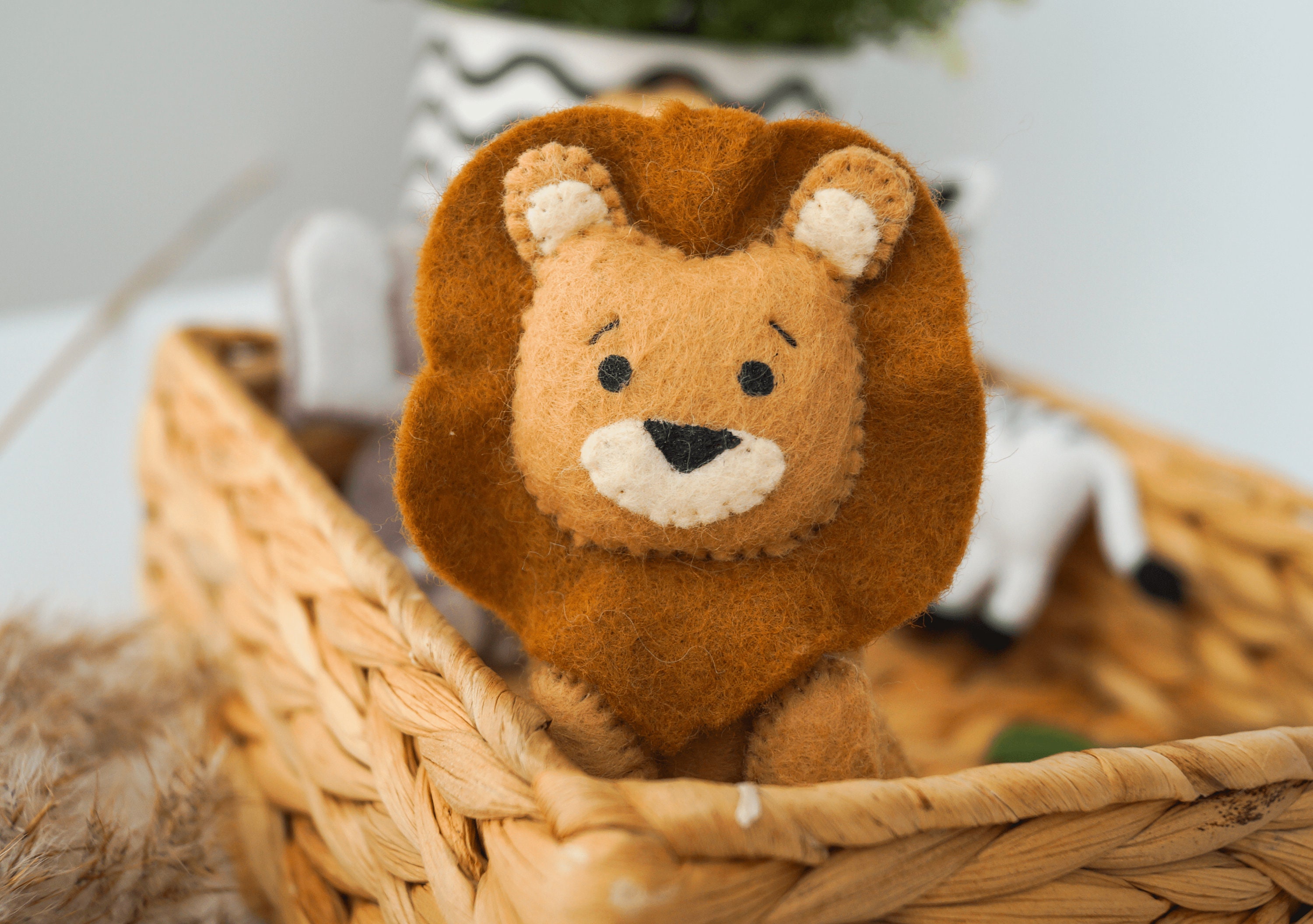 Felt Lion Sewing Pattern PDF, Safari Felt Animals, Baby Mobile Toys ...