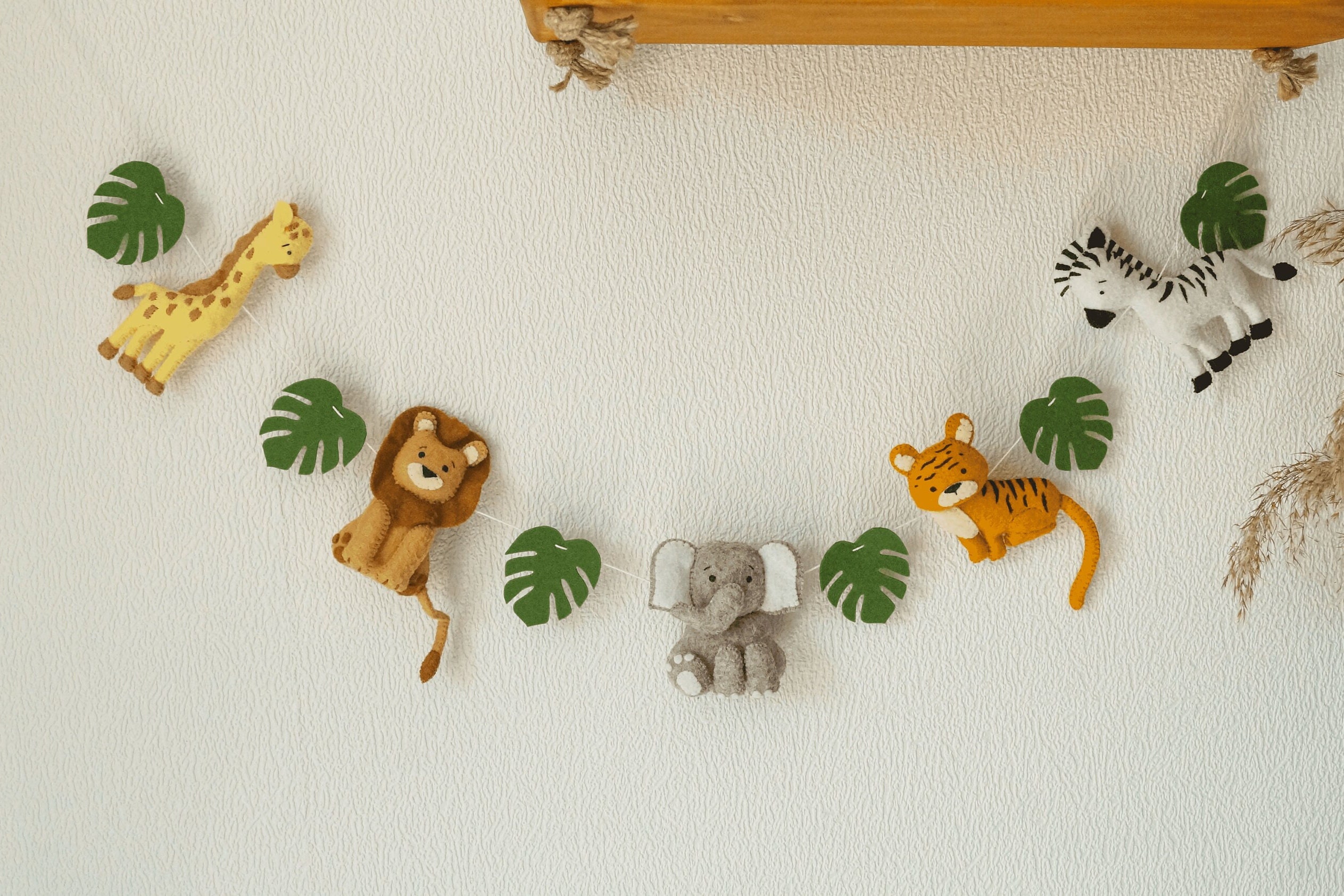 Felt Garland Safari Felt Animals, Lion Giraffe Elephant Tiger Zebra ...