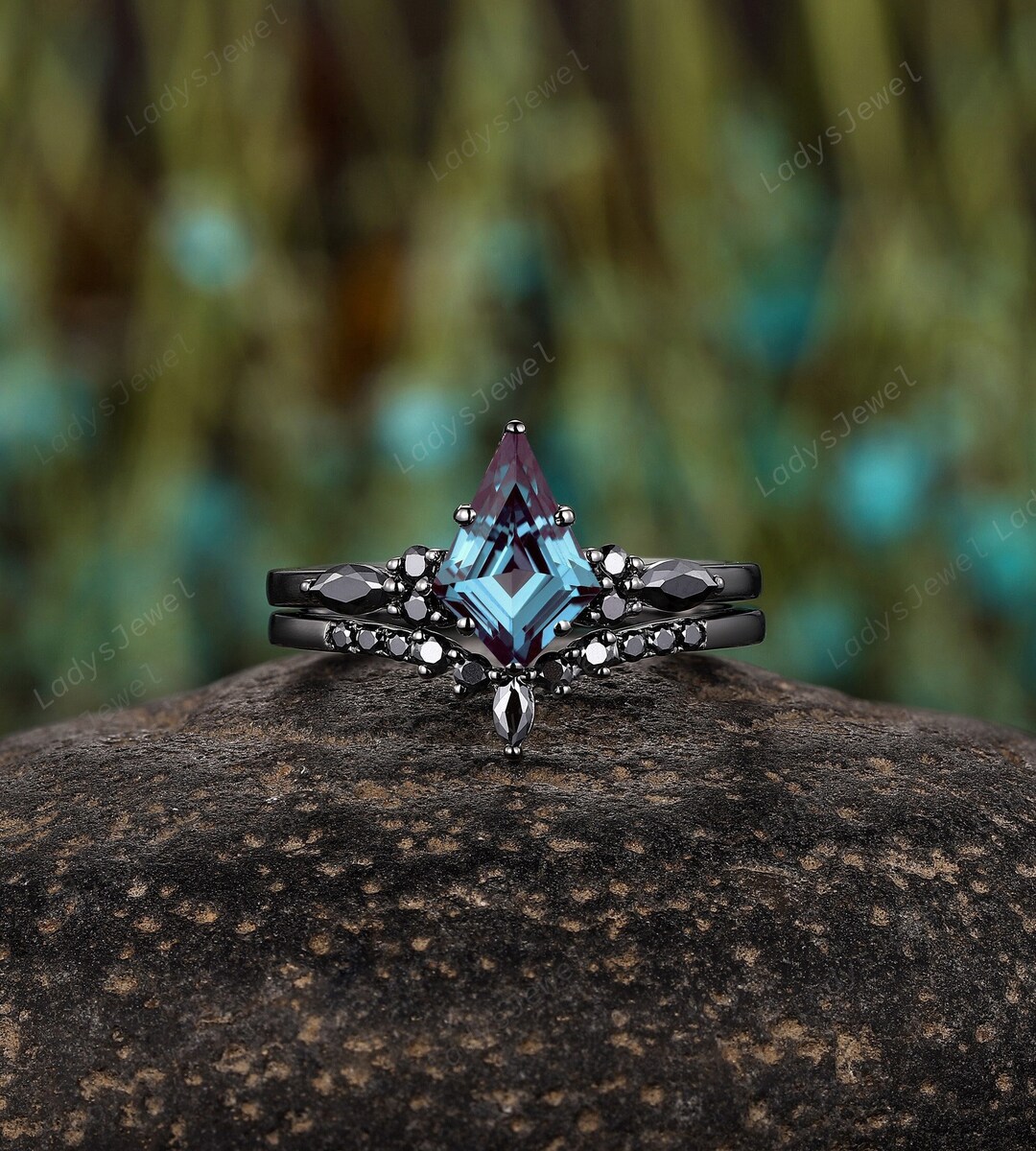 Gothic Kite Cut Alexandrite Bridal Set,rhodium Black Gold June ...