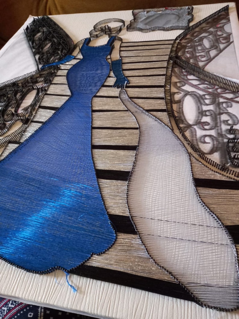 Modern Woman Wall Art, Female String Wall Art, Large Mirror Framed ...