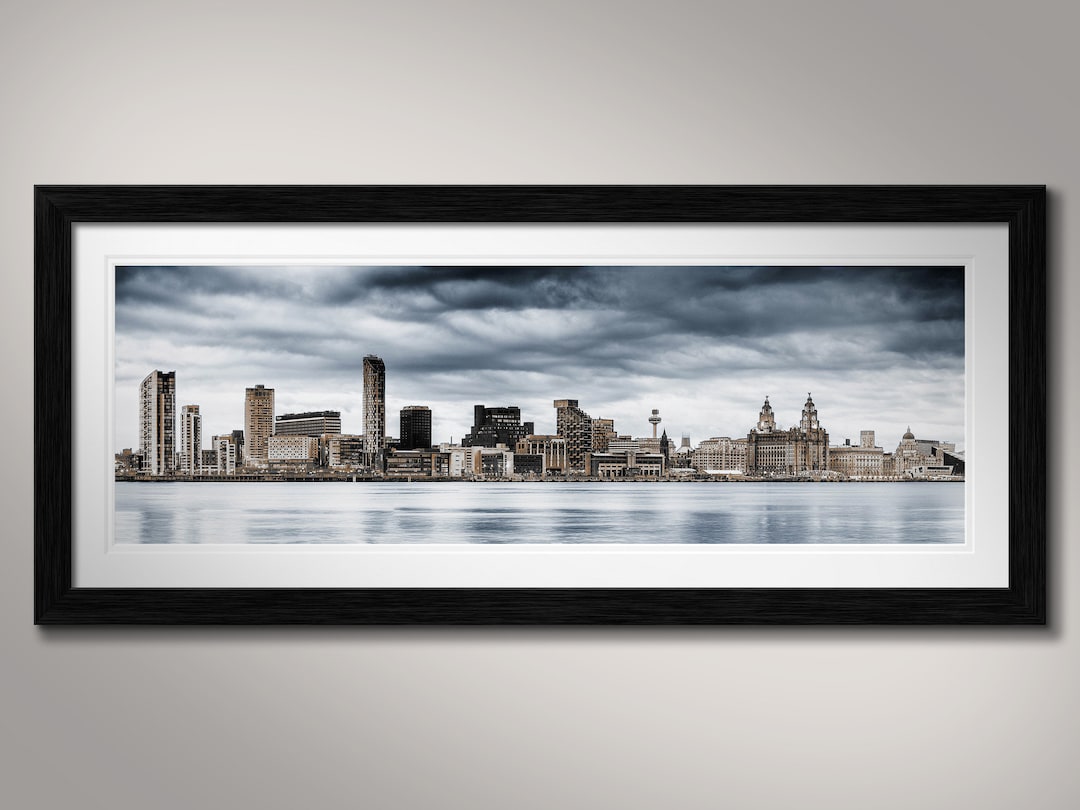 LIVERPOOL WATERFRONT: Landscape Photo Print of the Iconic - Etsy
