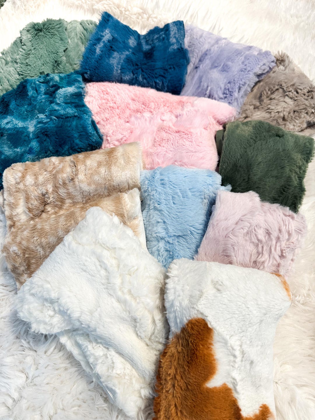 Faux Fur Scraps: 1-pound Craft Remnants, Great for Costumes, Props ...