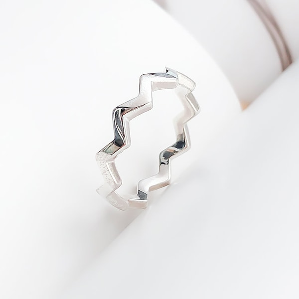Zig Zag Ring - Etsy