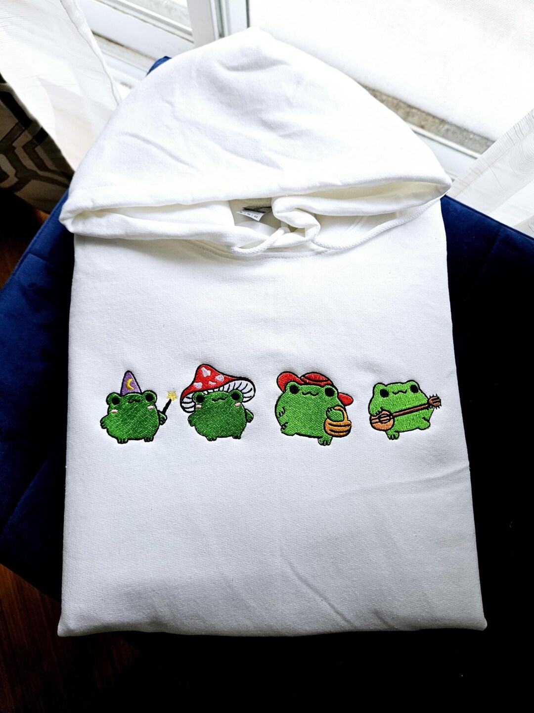 Cute Frogs Embroidered Crewneck Sweatshirt | Hooded Sweatshirt ...