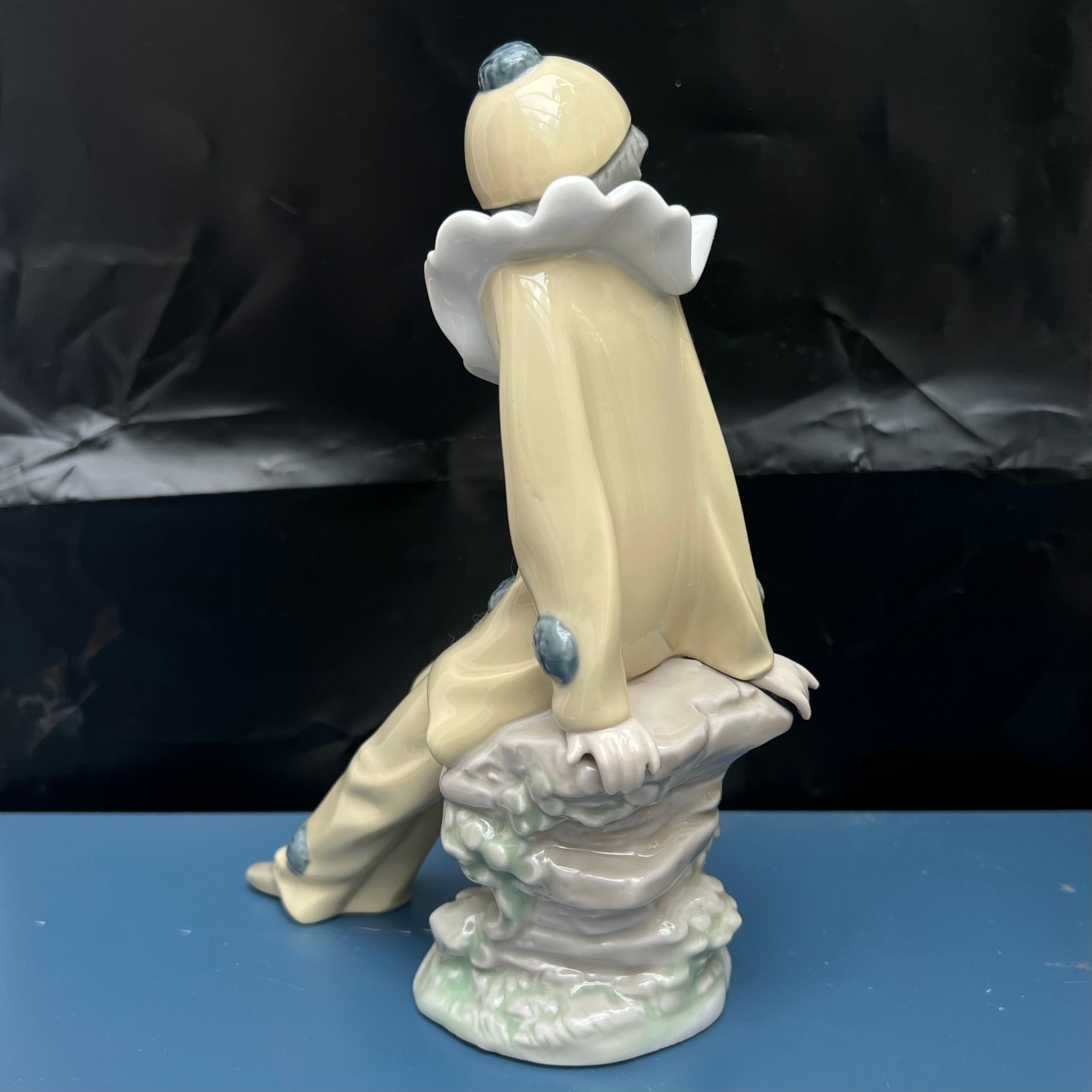 LLADRÓ NAO 1054 Yellow Clown Mandolin Figurine Wandering Minstrel - Etsy