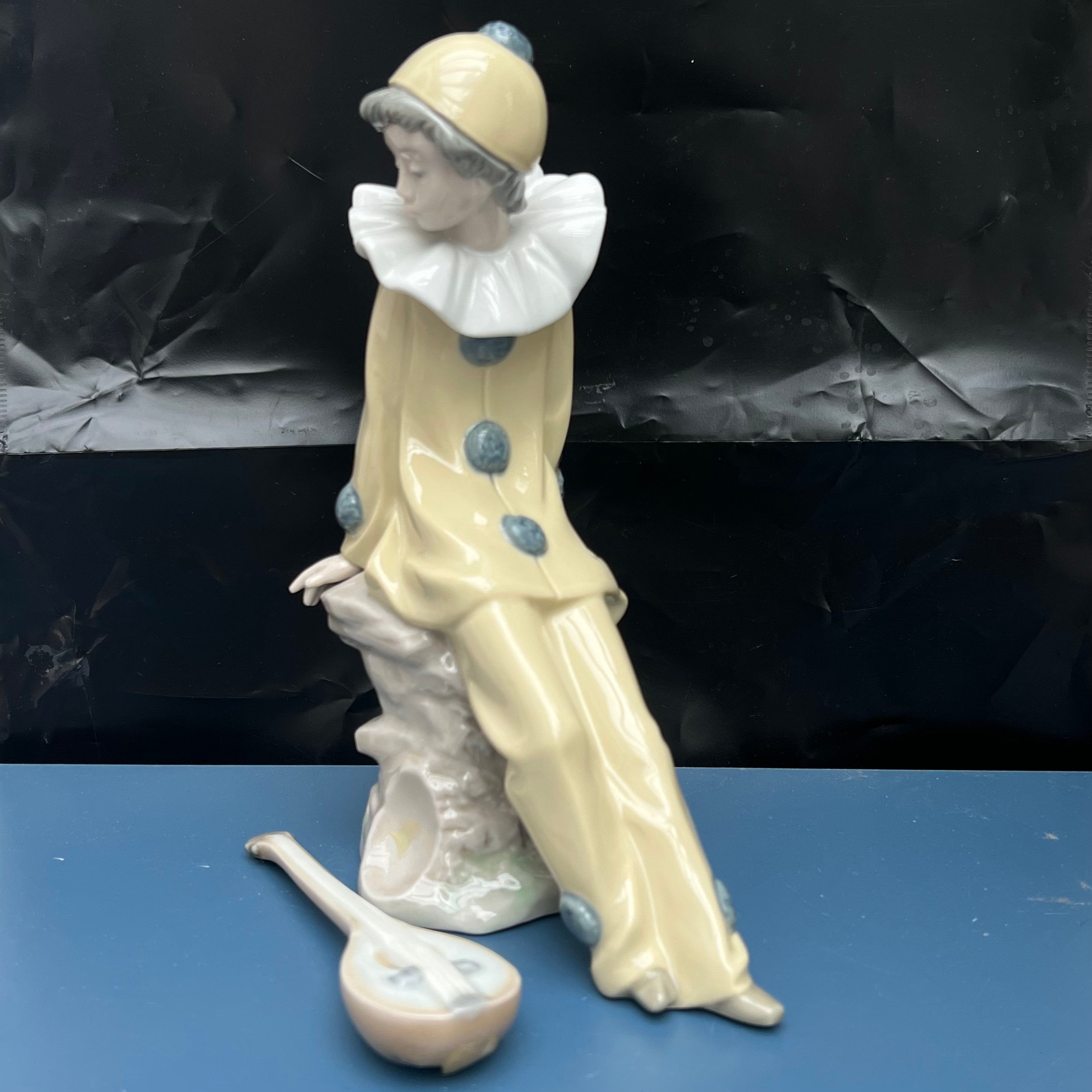 LLADRÓ NAO 1054 Yellow Clown Mandolin Figurine Wandering Minstrel - Etsy
