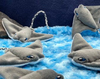 COWNOSE RAY STINGRAY Miniature Porcelain Figurine - Etsy