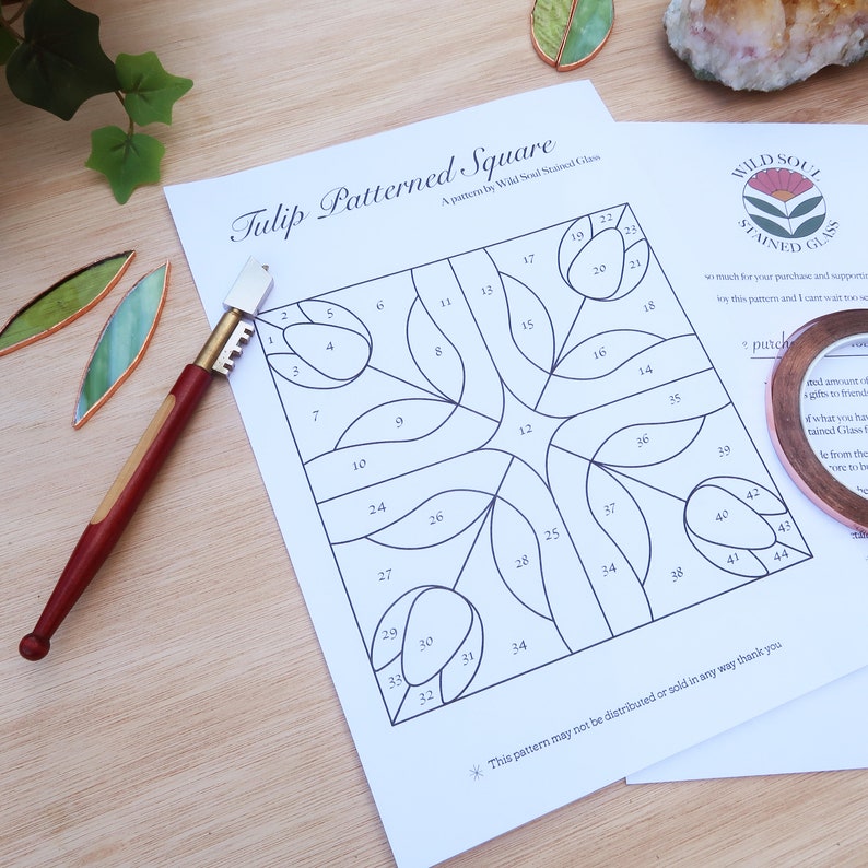 Tulip Flower Stained Glass Pattern Stained Glass Patterns - Etsy