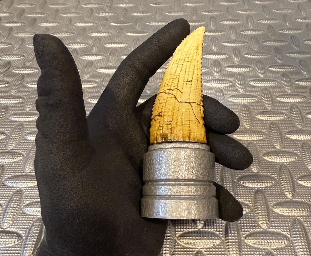 Krayt Dragon Tooth Lightsaber Pommel (galaxy's Edge, Savi's Workshop or ...